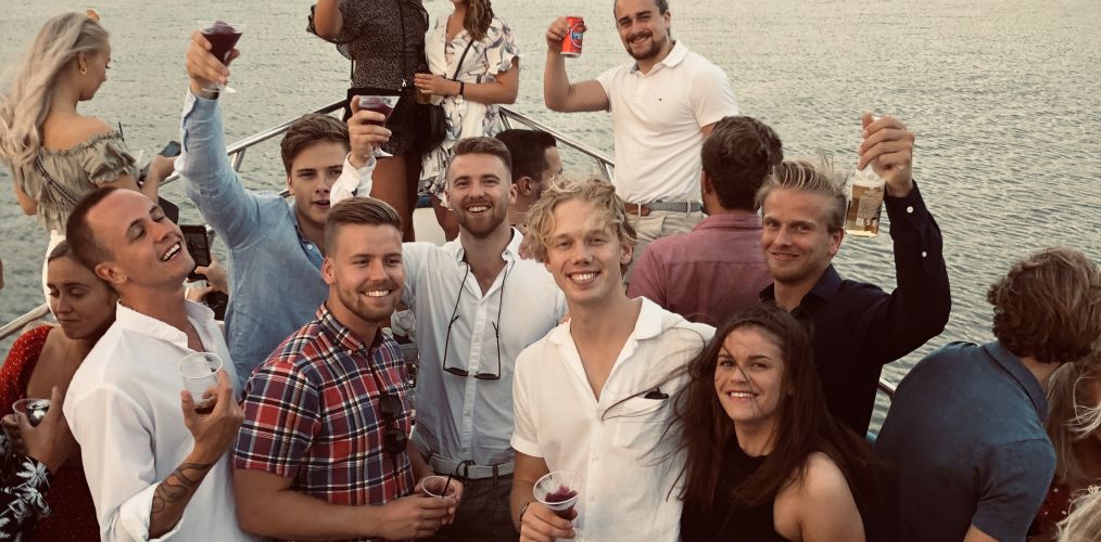 Surprise Party Boat Cruise - Brisvegas Cruises | Brisbane's Best River ...